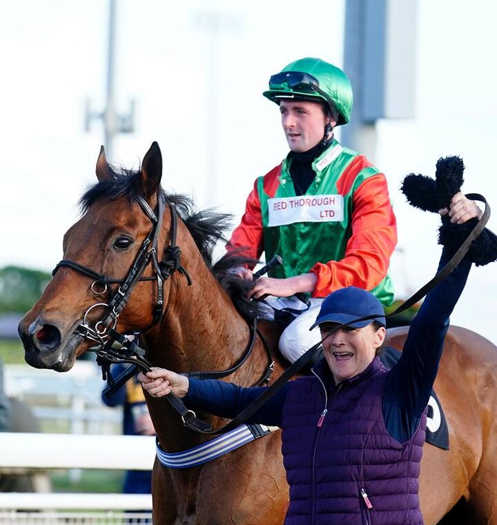 Chelmsford City Horse Racing | Chelmsford City Racecourse