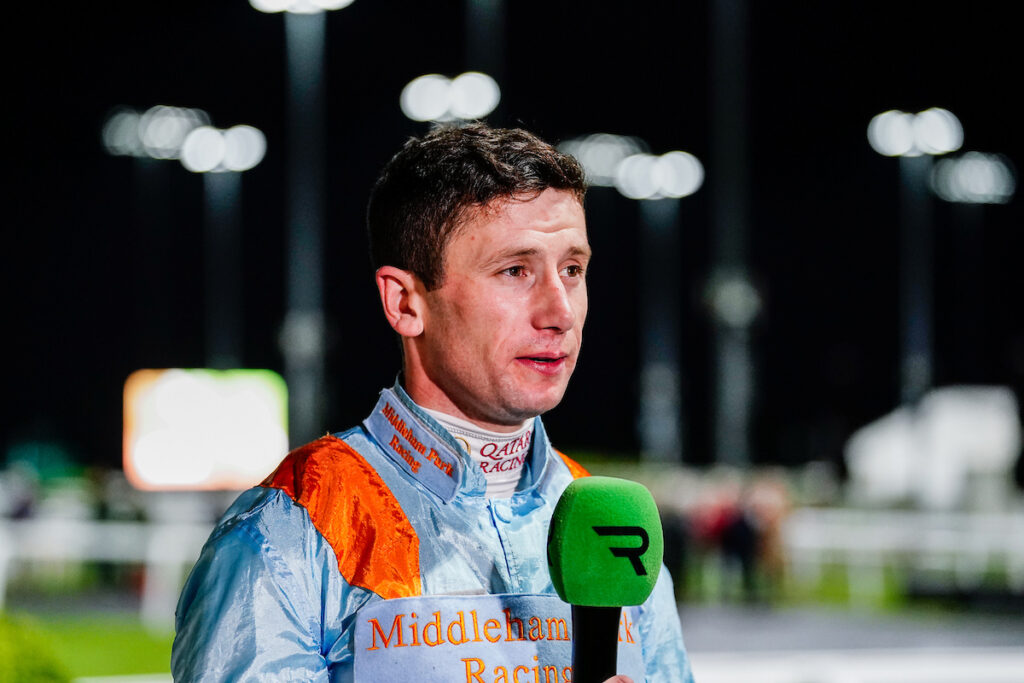 Chelmsford City Horse Racing | Chelmsford City Racecourse